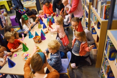 Discoveries: The Library at the Mall